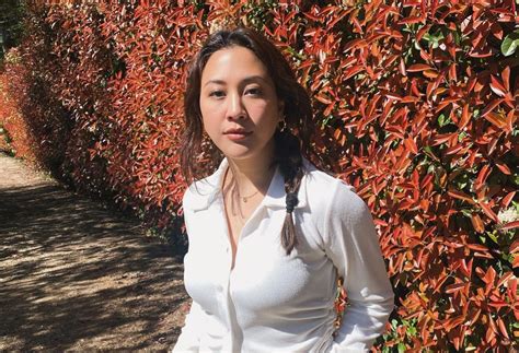 5 Potret Terbaru Sherina Munaf Dengan Rambut Kepang Netizen Pesona