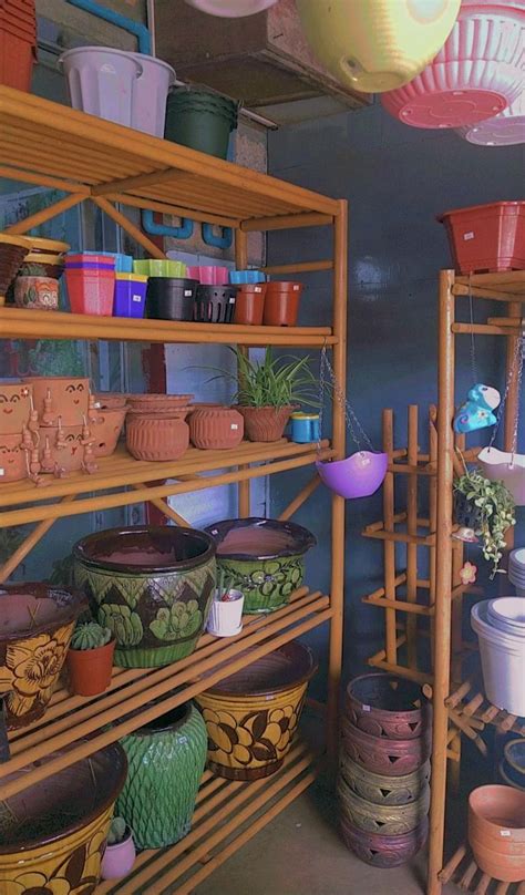 Myanmar Traditional Pots Shop