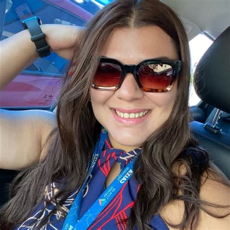 Isabel Sotero Isabelsoteroo • Threads Say More