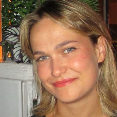 Amanda Bennett Thecollector