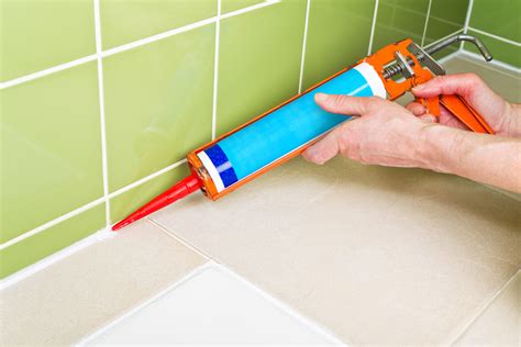 How To Apply Bathroom Sealant Neatly