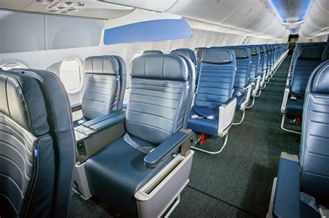United Airlines Business Class 737