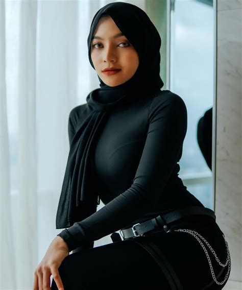 Selebgram Oklin Fia Bongkar Chat Nakal Aktor Diduga Ammar Zoni, Isinya ...