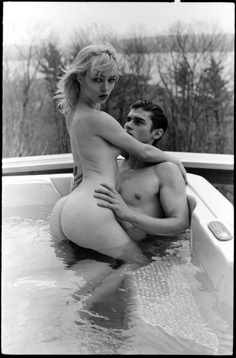 Naked Amy Hood Added By OneOfMany