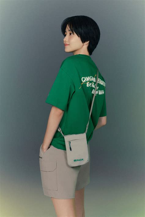 남녀공용 레터링 라운드 티셔츠kolon Sport