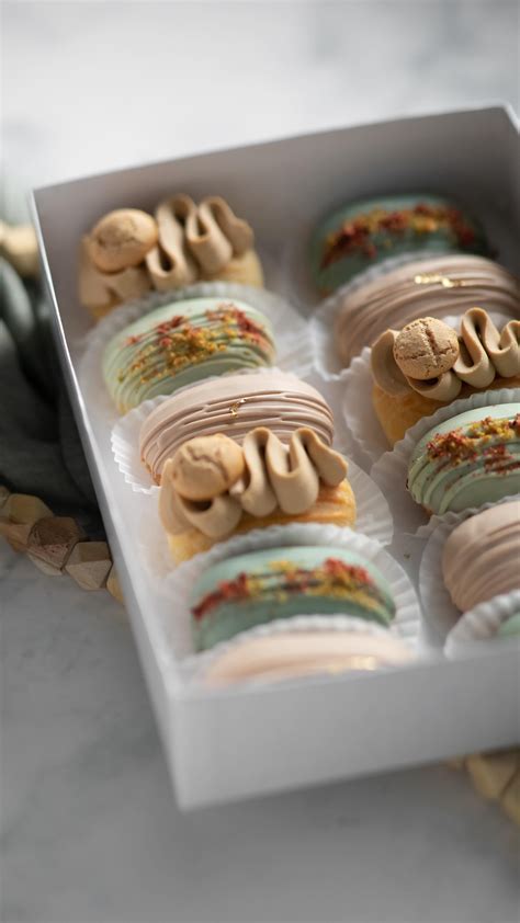 Lenas Choux Eclairs Caramel On Instagram Baking Process Of Eclairs Video Video