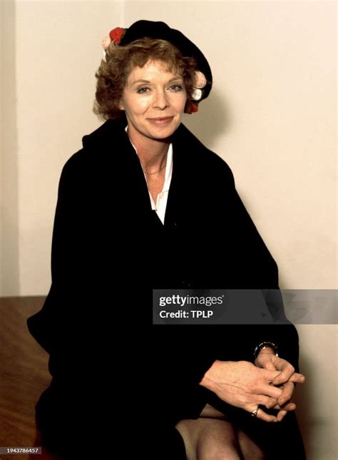 English Actress Susannah York Poses For A Portrait In London News