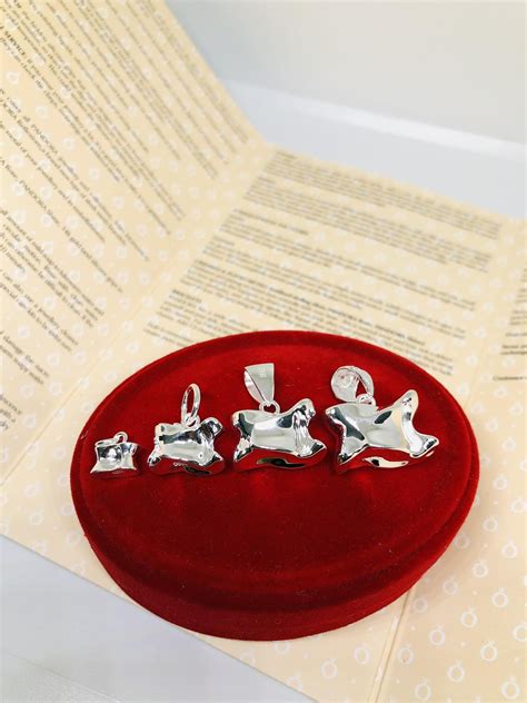 Цагаан шувуут худалдааны Цагаан шувуут худалдааны төв