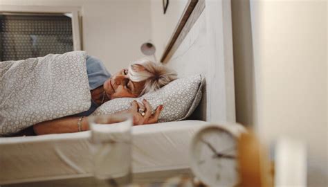 Вчені зясовували яка звичка негативно впливає на сон Новости Section Ukr Net