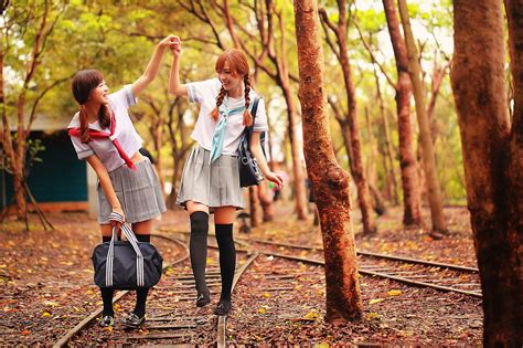 Best Friends Scrolller