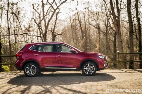 Mg Ehs Dimensioni Interni E Prova Della Plug In Hybrid Exclusive