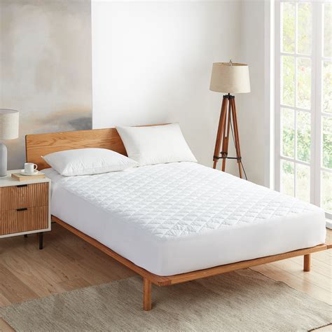 Alwyn Home Willene Core Comfort Plus Bed Bug Relief Zippered Mattress