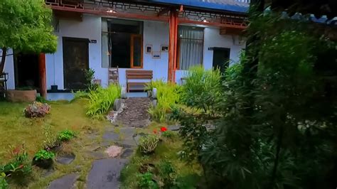 이번 설 연휴에 차가 어찌나 많던지 약 1시간 정도의 정체 후 겨우 겨우 분위기 좋은 객잔 찾아 들어가서 파티 준비 중~ By 유광석