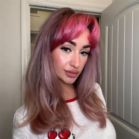 24 Stylish E Girl Hair Ideas To Experiment With In 2024