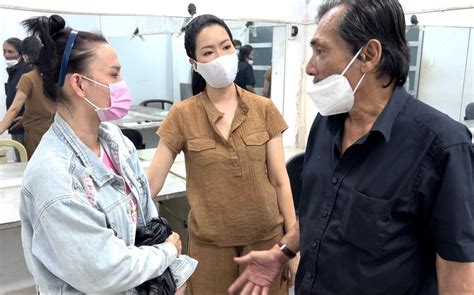 NSND Trịnh Kim Chi phản ứng thế nào khi biết tin NS Thương Tín đột quỵ Saostar vn