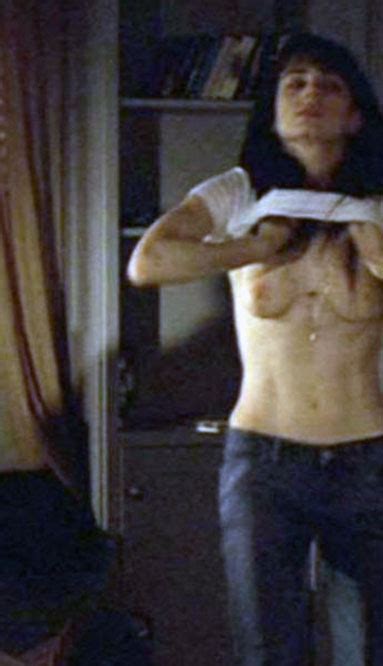 Mia Kirshner Nude Pics Porn Video And Scenes Scandal Planet