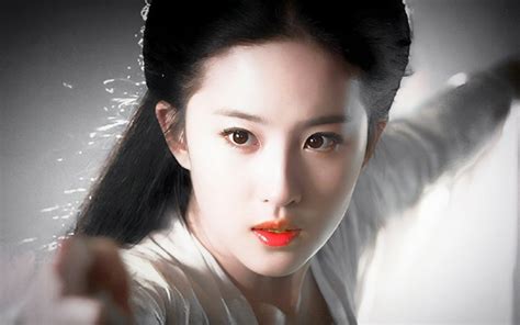 Ảnh năm trước của Lưu Diệc Phi được đào lại Nhan sắc tựa tiên nữ Saostar vn