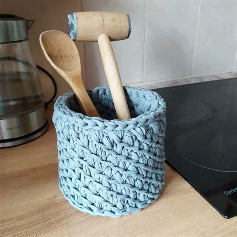 Корзина из трикотажной пряжи