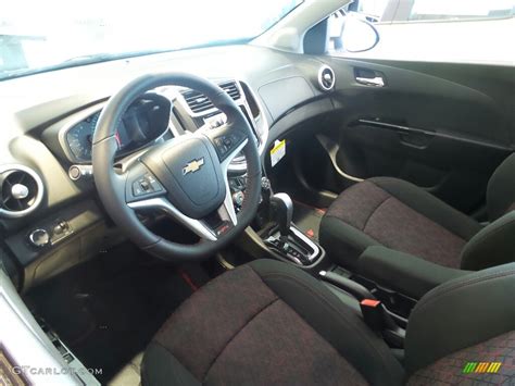 Jet Black Interior 2017 Chevrolet Sonic Lt Hatchback Photo 115595362