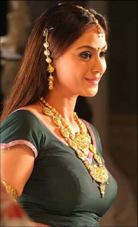 Tamil Cute Actress Meena Simran