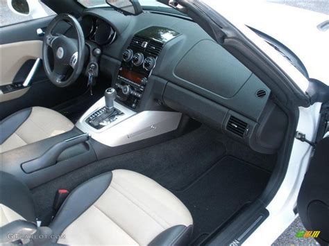 2007 Saturn Sky Red Line Roadster Tan Dashboard Photo 39255130 GTCarLot Com