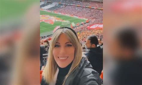 Edurne El Mejor Apoyo De De Gea Desde La Grada