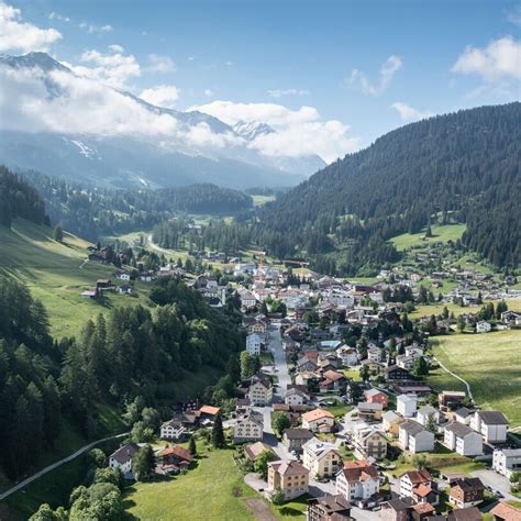 Parpan In Lenzerheide Skigebiet And Sommerferien Schweiz