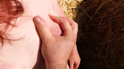 야외에서 슬로우 모션으로 젖가슴 따먹기 xHamster