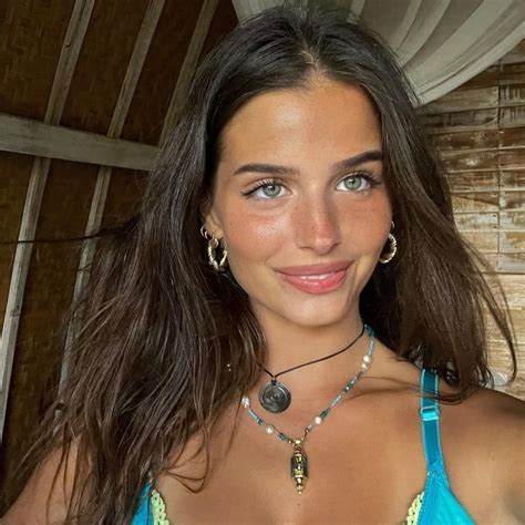 Picture Of Stephanie Mandich