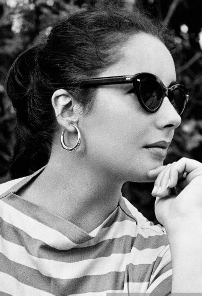Elizabeth Taylor Tumbex