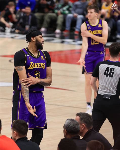 Whole Team Be Doing The Freeze After Every 3 Point Basket 😂😂 Rlakers