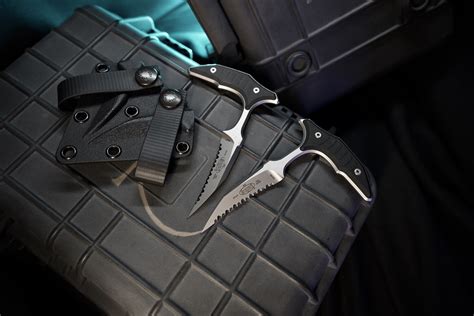 Bastinelli Knives - DNK Knives