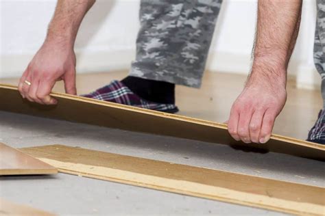 How To Remove Laminate Flooring Snap On And Glued
