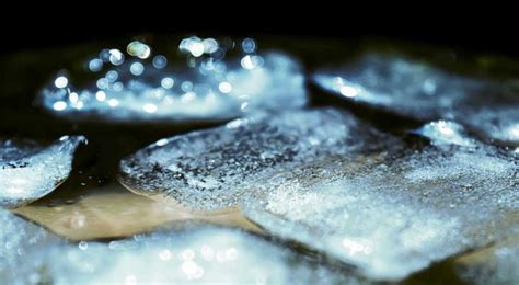 Why Does Ice Float In Water Geekswipe