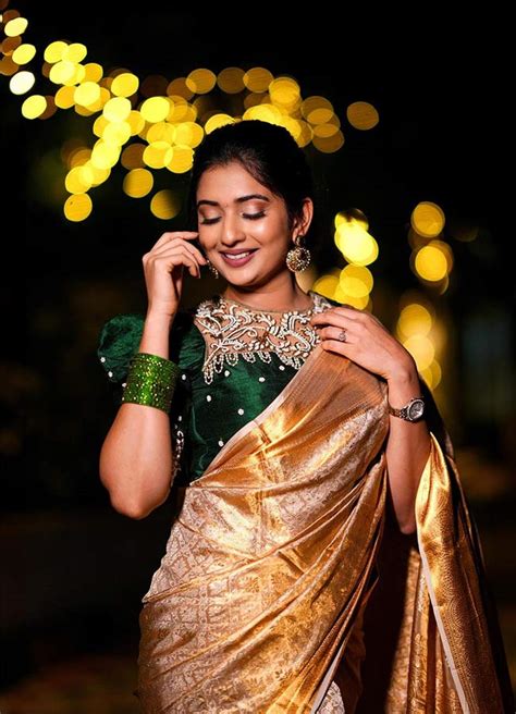 దర్శకుడితో హీరోయిన్ పెళ్లి హాజరైన డీకే శివకుమార్ ఫొటోలు Tharun