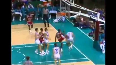 ۱۰ حرکت خفن مایکل جردن