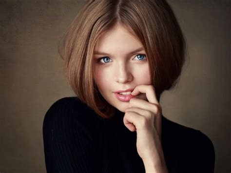 Обои Девушка на рабочий стол