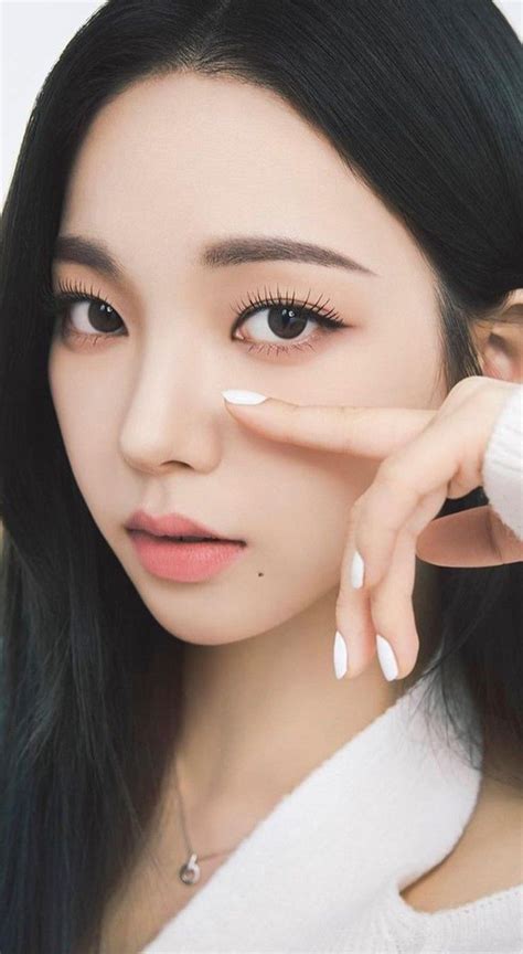 Beautiful Asian Women Girl Group Pictures Alex Ross Karina Asian