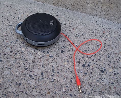 Technogadget Jbl Micro Ii Portable Speaker Review