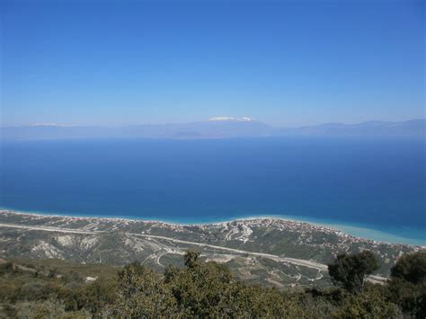 Θετικοί γονείς χαρούμενα παιδιά Αύριο στο καφέ Αίτιον ο συνεργάτης