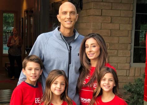 They Re Dubbed The Most Beautiful Twins In The World Here S What They Look Like Now Page