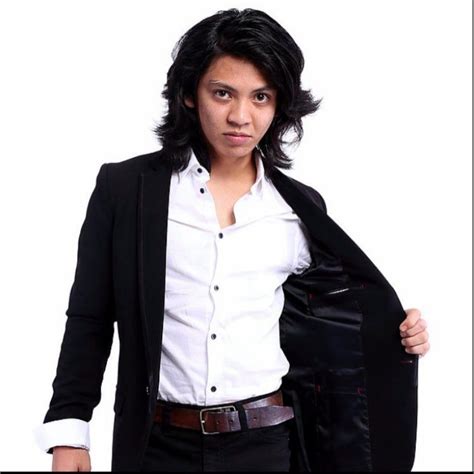 Biodata Kecik Vokalis Baru Hyper Act