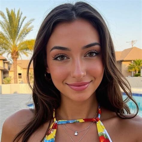 Sophia (@sophiaaria.tv) • Threads, Say more