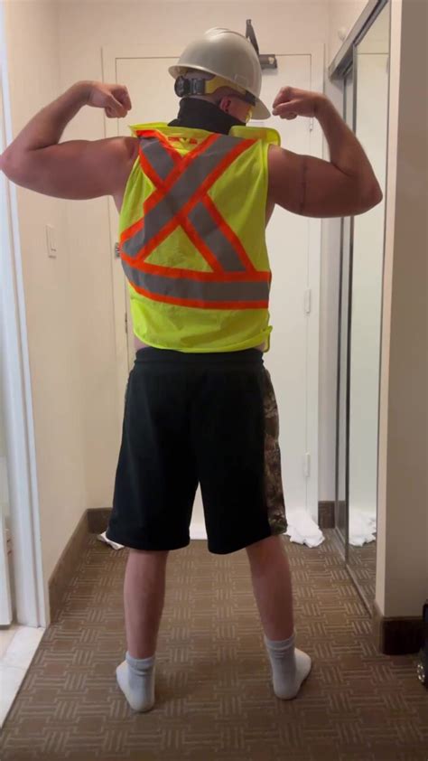 Construction Joe Poser