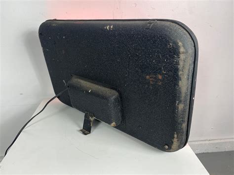 Art Deco Box Neon Etchison Hats Wonderful Red Neon The Neon Shop Lima Ohio For Sale At 1stdibs