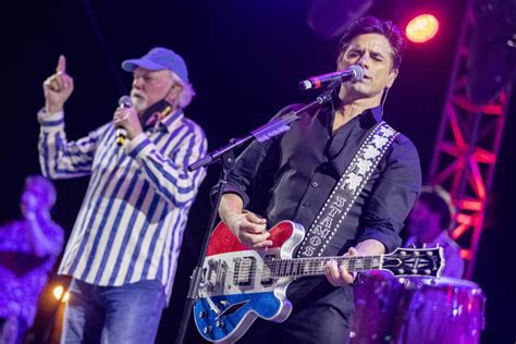 News Of Brian Wilsons Death Left Bandmate Mike Love Speechless Says