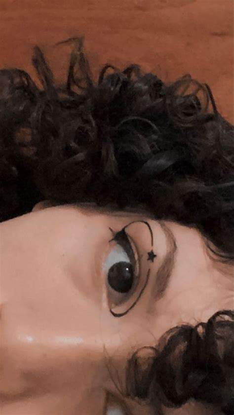 Pin By Lyssa 🧚🏻‍♀️ On Eyeliner No Eyeliner Makeup Cute Eye Makeup