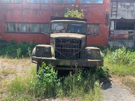 Транспортний засіб марки КРАЗ модель 256Б інвентарний номер 15783 зеленого кольору Ua