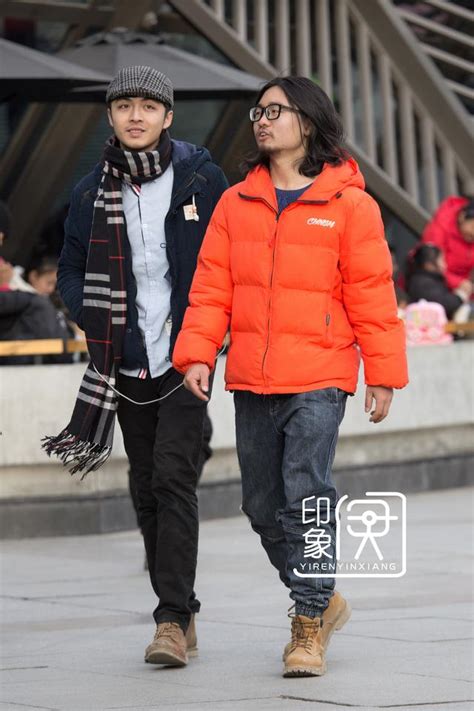 西安街拍，街頭潮男穿搭，高個子型男服飾參考 每日頭條