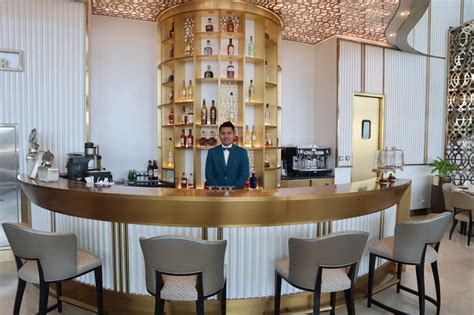 Review Oman Air First Class B787 9 Muscat To London